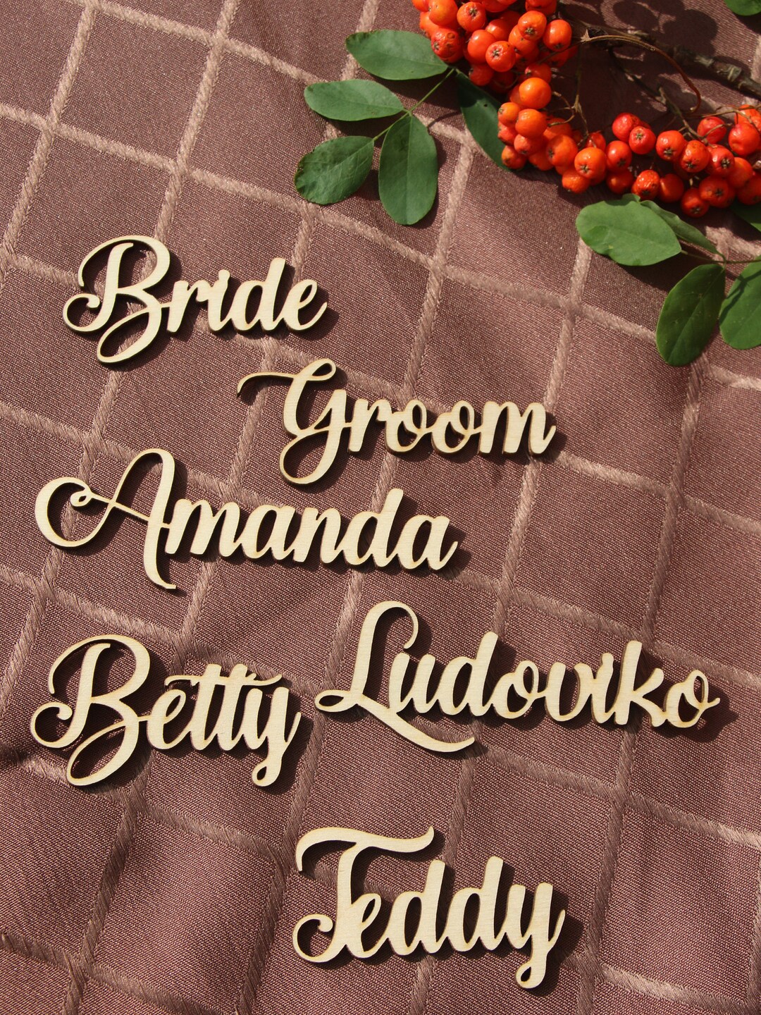 Personalized Wooden Place Cards , Name Plates for Wedding , Gold Wood ...