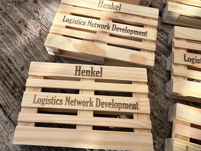 Engraved Wood Mini Pallet Coaster: Personalized Wedding Place Card - Etsy