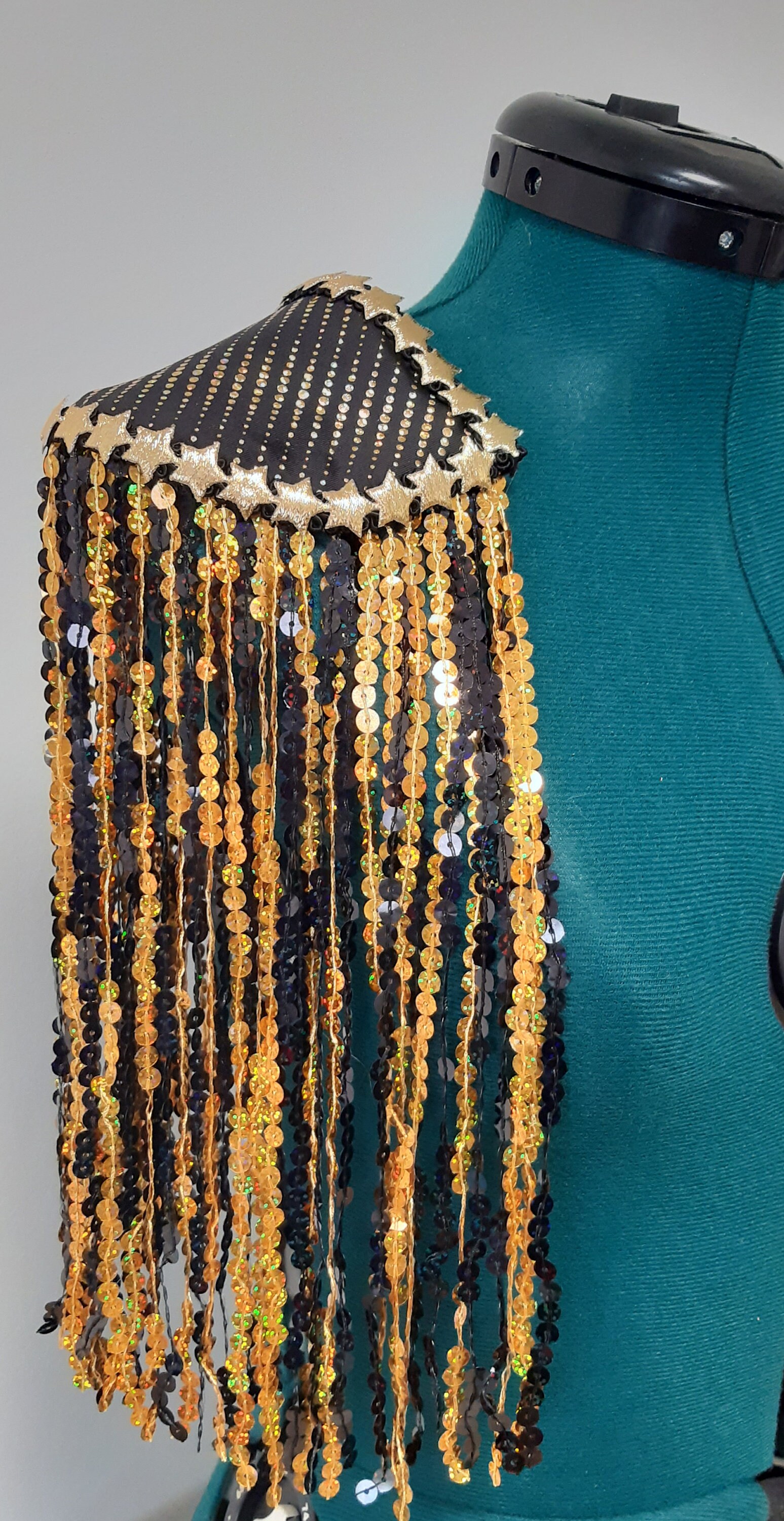 GLOW Black/gold Sequin Fringe Epaulettes, Gold Stars Shoulder Pads ...