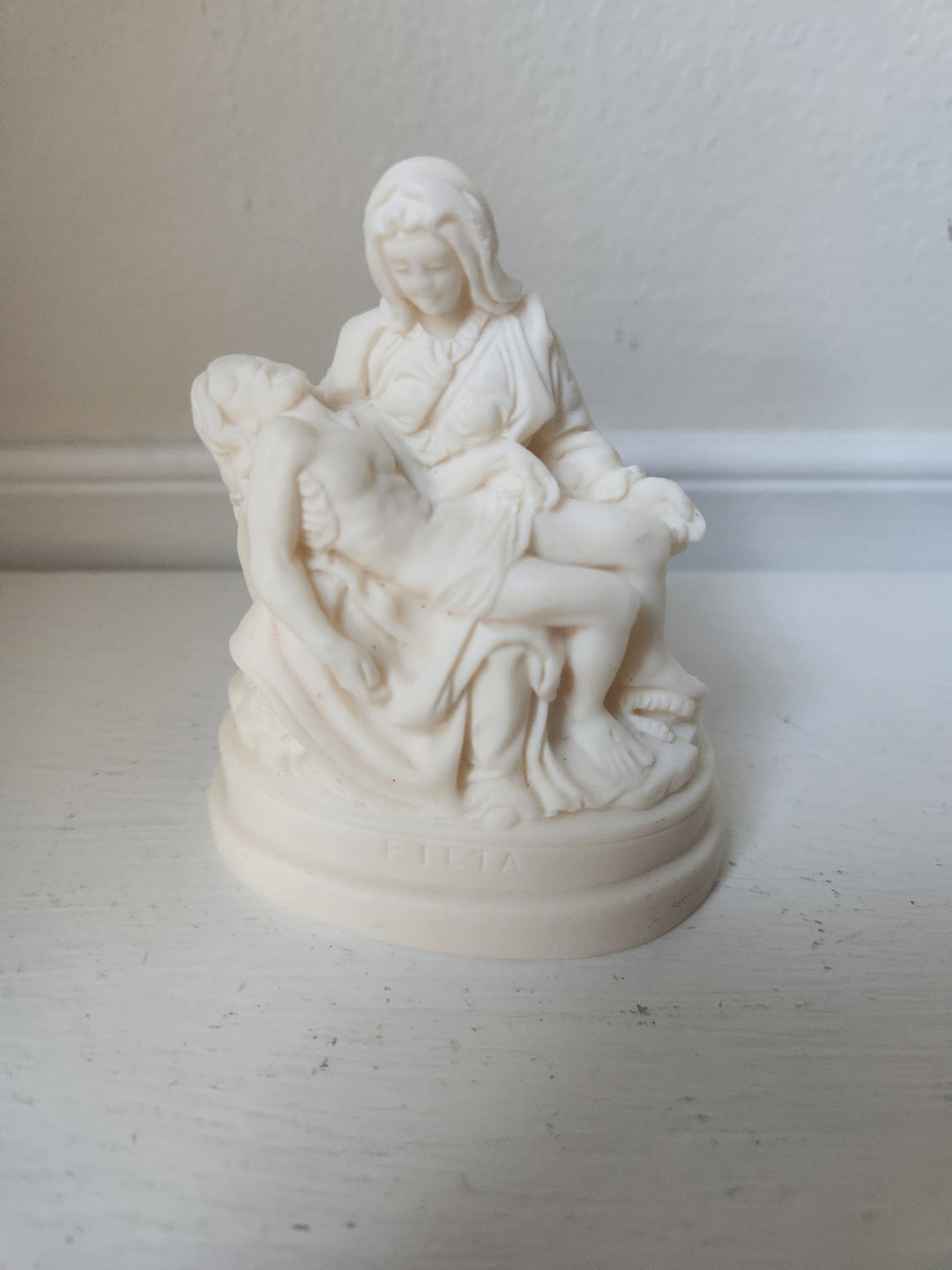 Miniature Pieta Statue...white...vintage...all White - Etsy