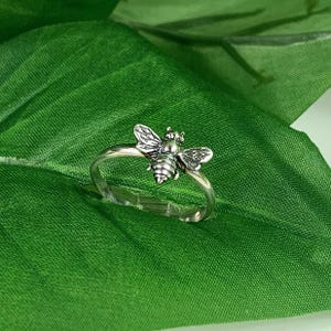 Sterling Silver Bee Ring – Dainty Band, Made in USA, 925 Jewelry - Etsy