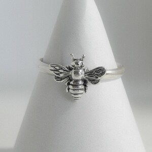 Bee Ring - Etsy