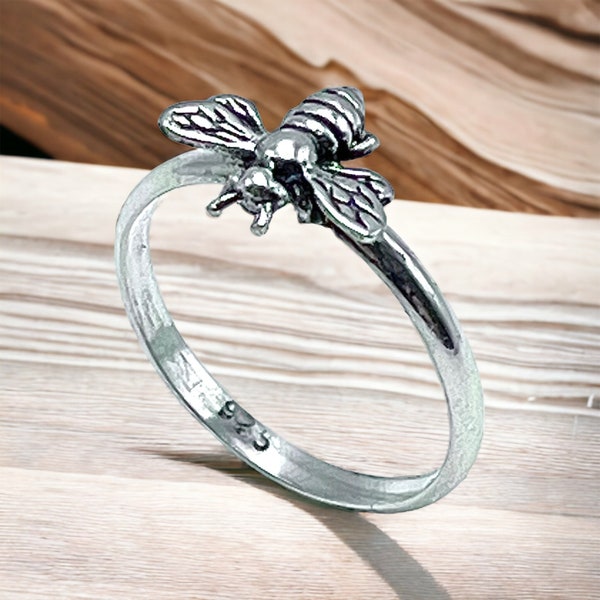 Bee Ring - Etsy