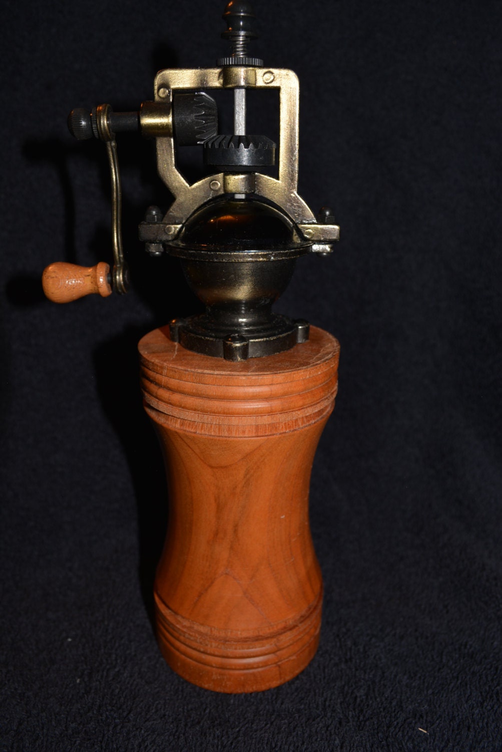 Beautiful Handmade American Cherry Old Fashion Pepper Grinder - Etsy