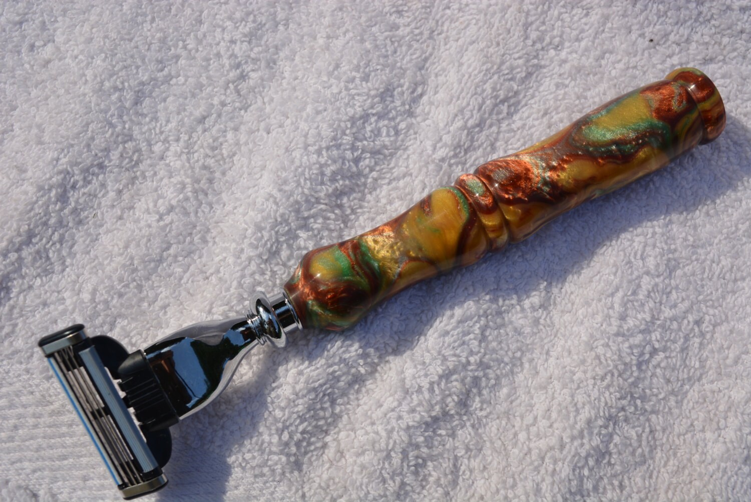 Beautiful Handmade Long Handle Designer Razor Called frogs in A Blender ...