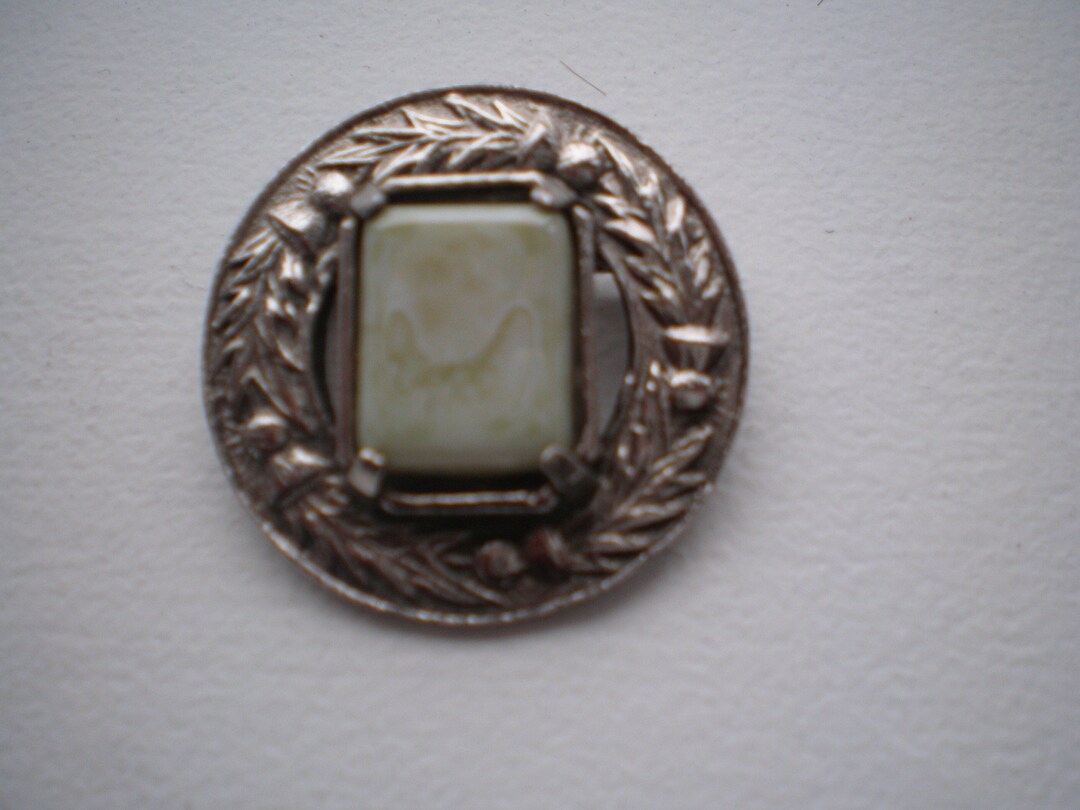 Vintage 1960s Celtic Scottish Brooch - White Metal With Outer Border ...