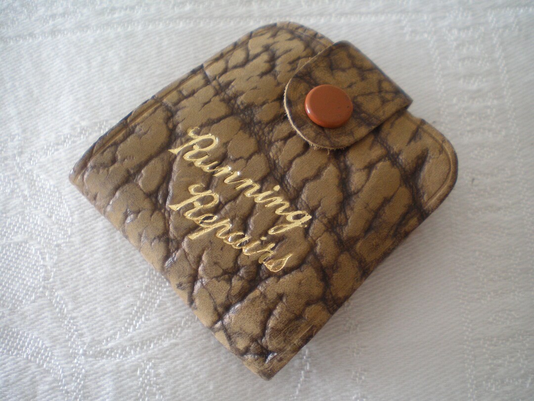 Vintage 1940s Mock Skin Leather Sewing/mending Repair Case/kit With ...