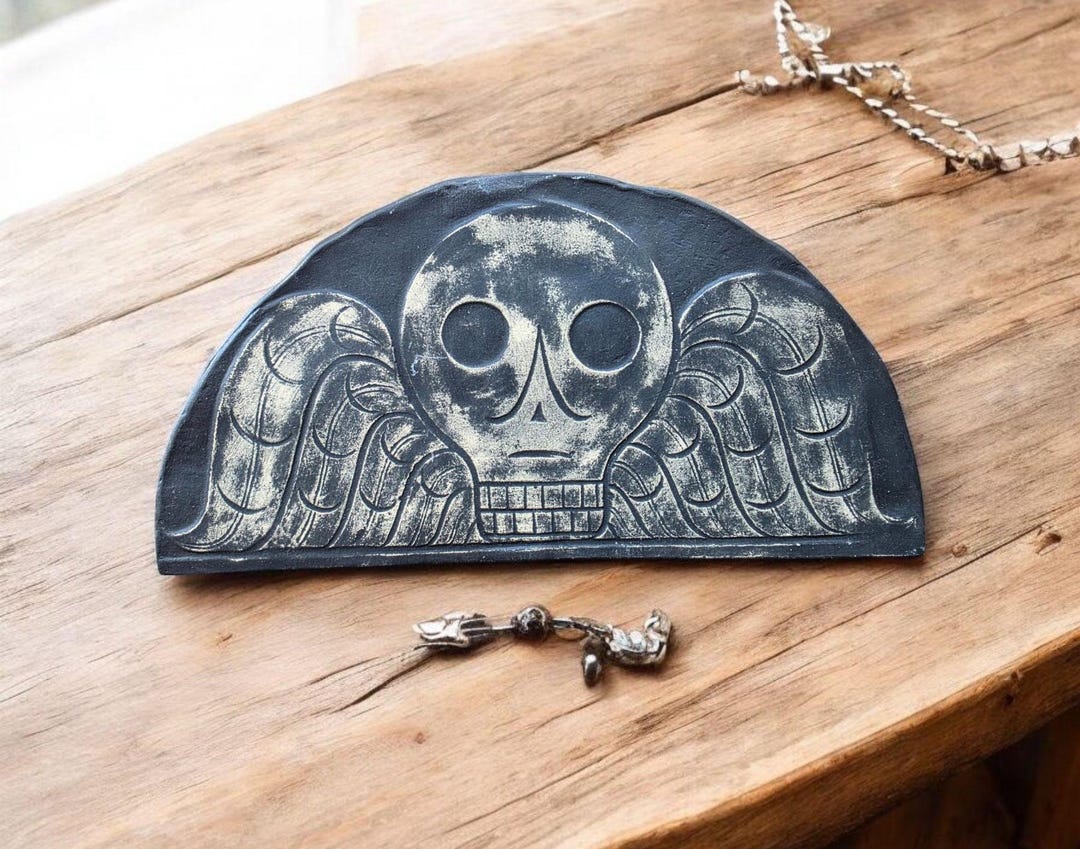 Larger Sized Winged Death Head Skull From 1700's Colonial Connecticut ...