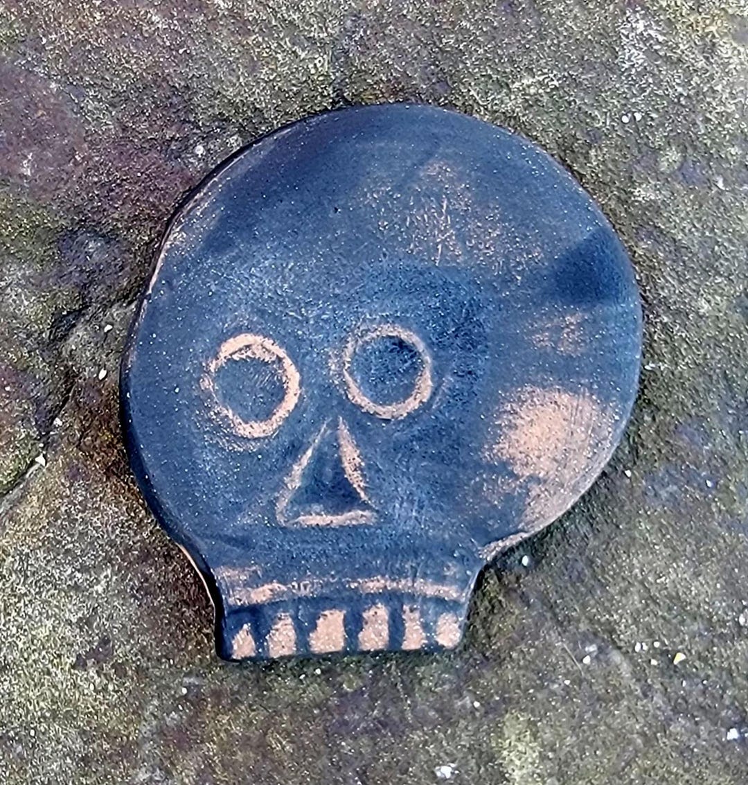 Tiny Skull Detail From 1700's Colonial Pennsylvania Gravestone - Small ...