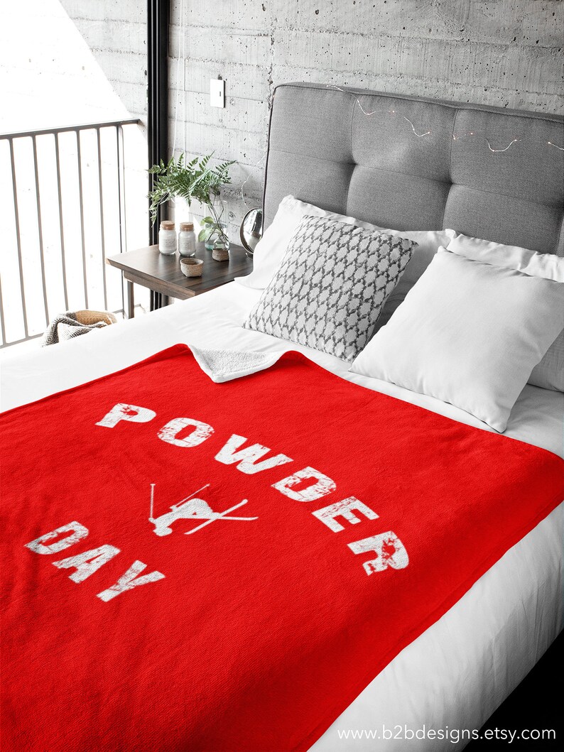 Ski Decor, Throw Blanket, Powder Day, Modern Bedroom Decor, Skiing Life ...