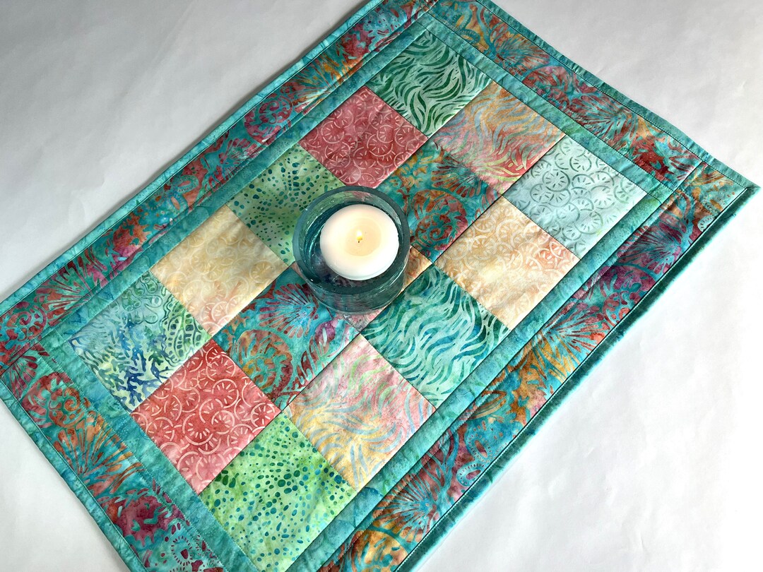 Tropical Shells Table Topper - Etsy