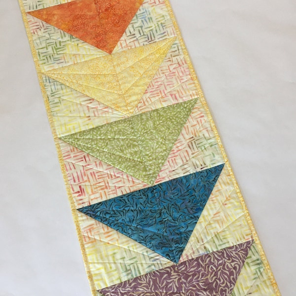 Triangle Table Topper - Etsy