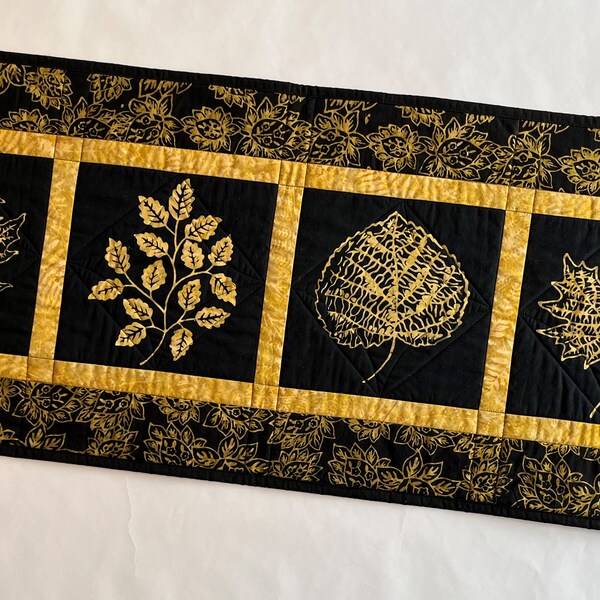 Leaf Table Runner - Etsy