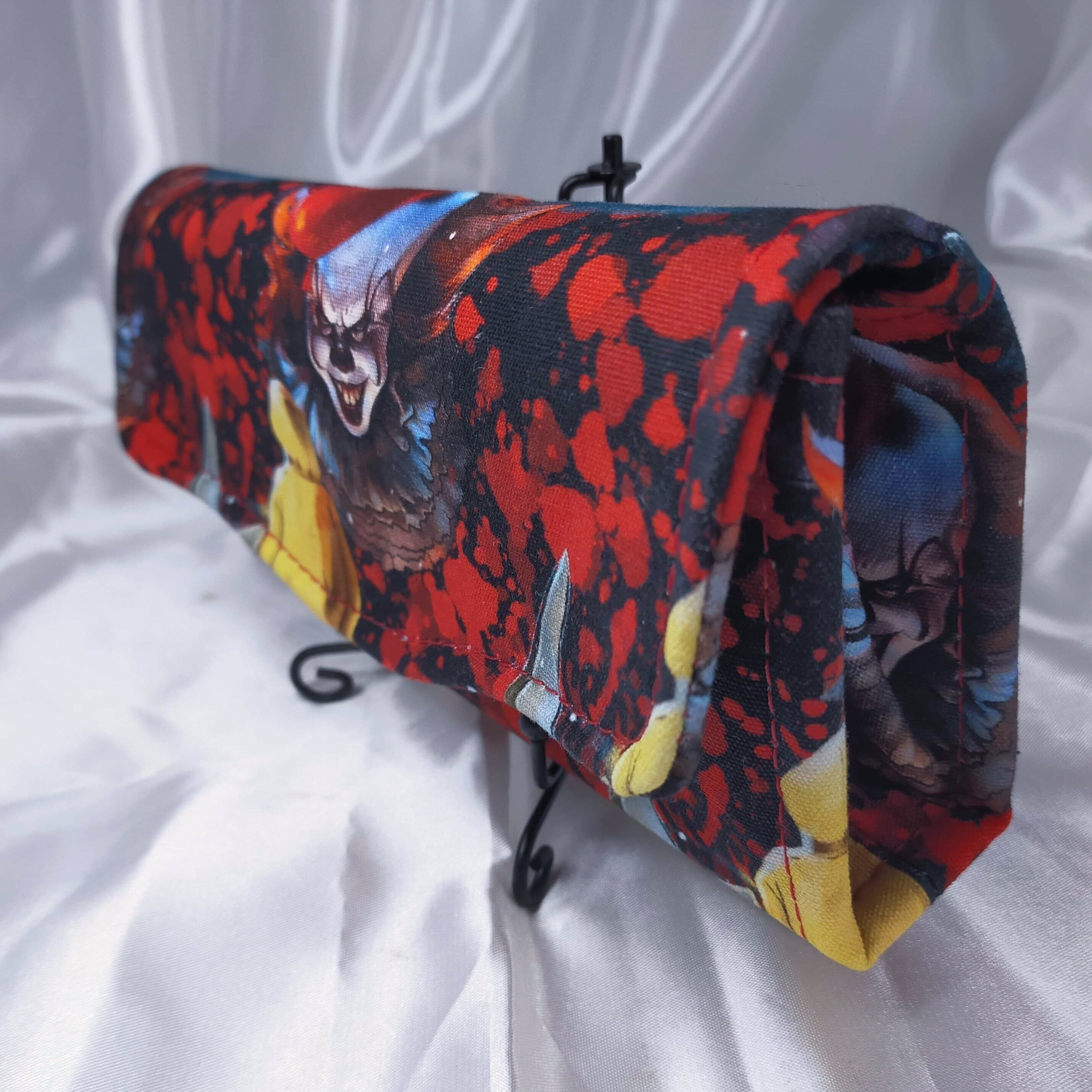 Pennywise IT Themed Purse - Etsy UK