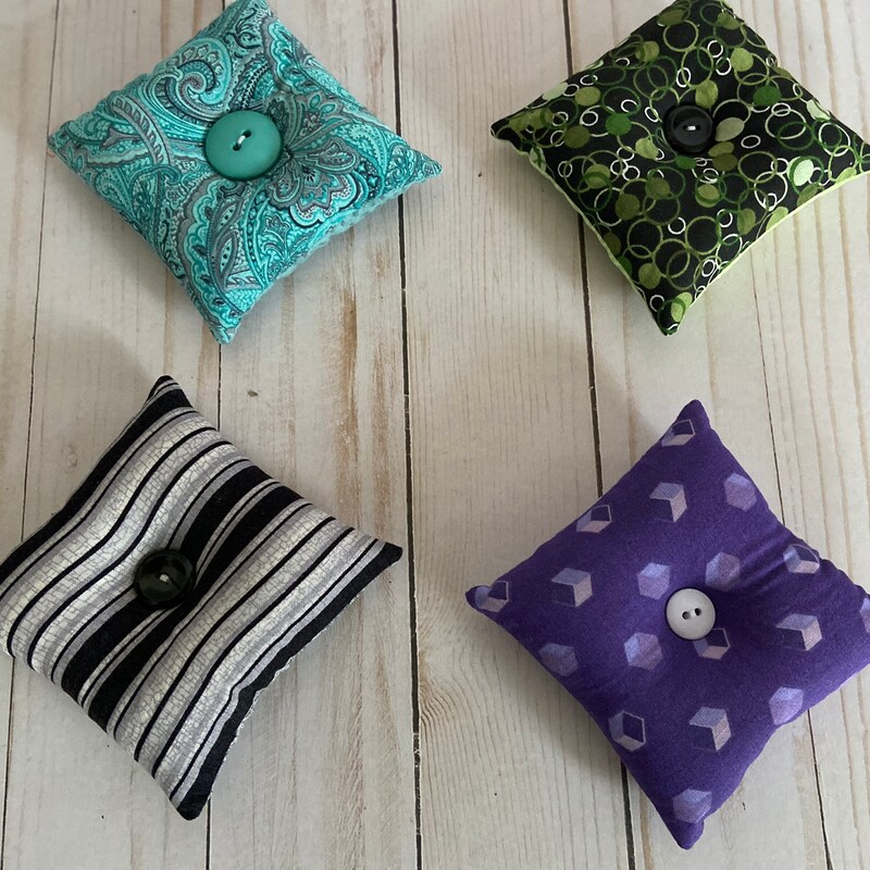 Square Pincushion - Etsy