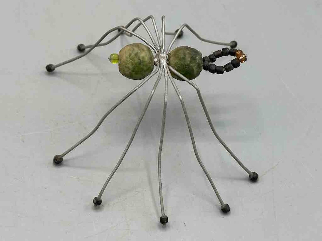 African Dark Green Powderglass Bead Wire Decor Spider Insect Sculpture ...