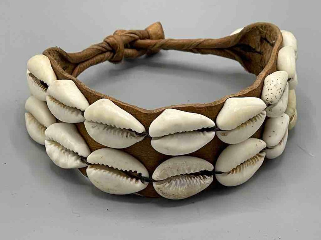 Double Line Cowrie Shell Solid Color Leather Clasp Bracelet - 5 Colors ...