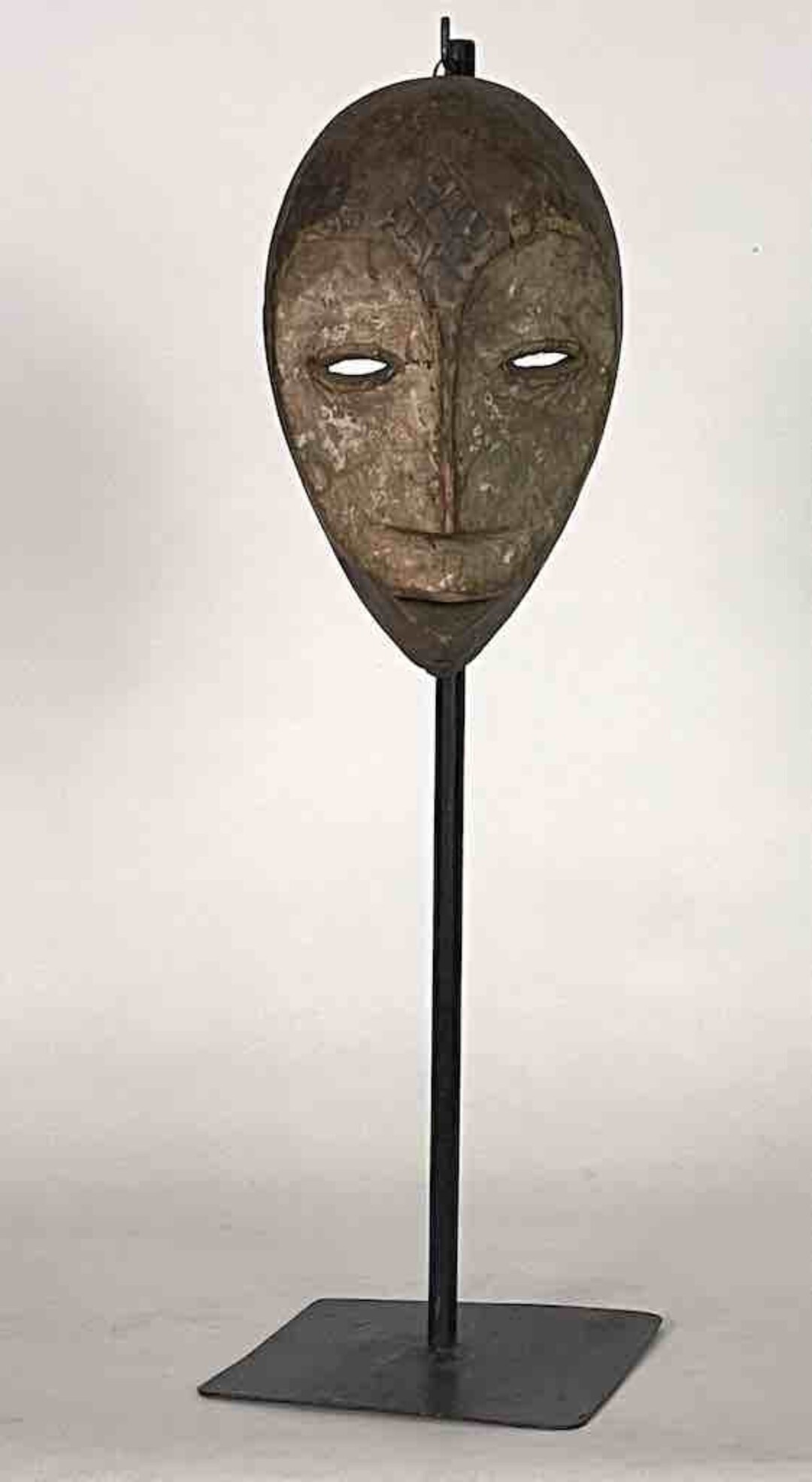Metal Mask Stand for Displaying Hanging Objects on a Flat Surface 20 - Etsy