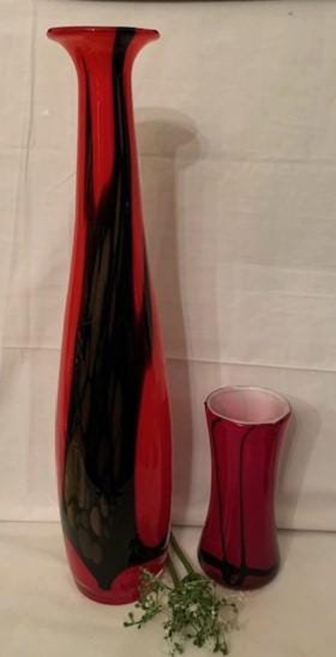 Vintage Mid-century Hand Blown Red and Black Medium Glass Vase White ...