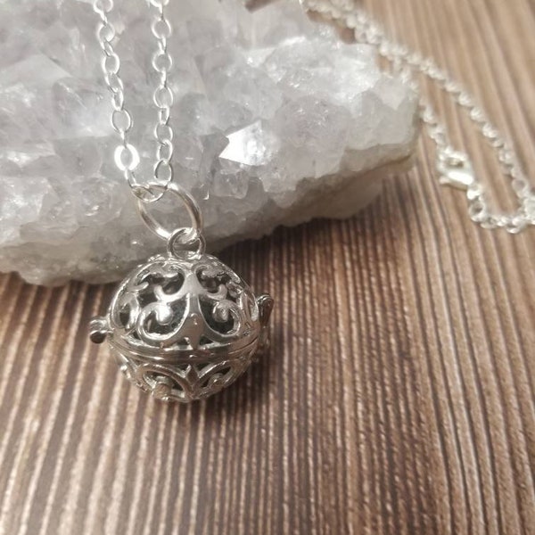 Diffuser Necklace - Etsy