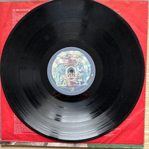 Queen Vinyl Record Album "news of the World" - Etsy