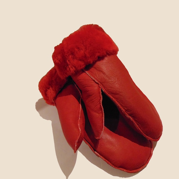 Red Mittens - Etsy