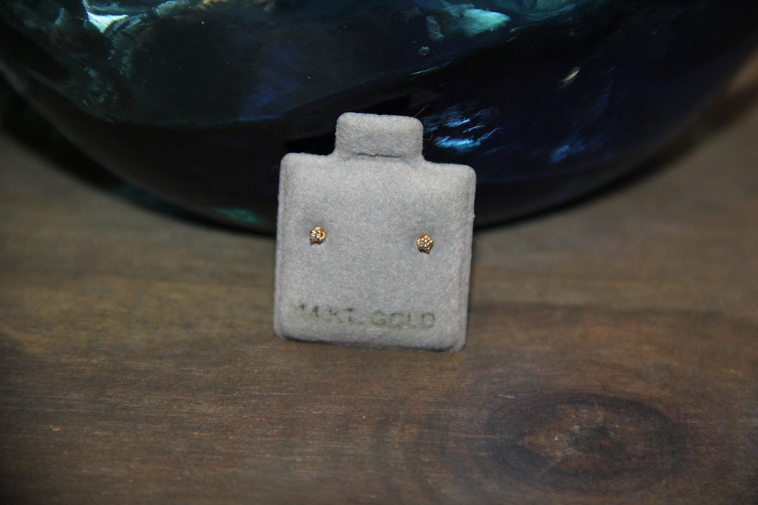 14K Gold Diamond Earrings Post Natual Stone From the 1990s 2-point ...