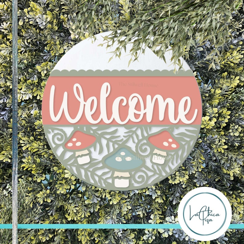 Welcome Mushroom #3 - Round Wood Door Sign | Hanger | Chicatiza - Etsy