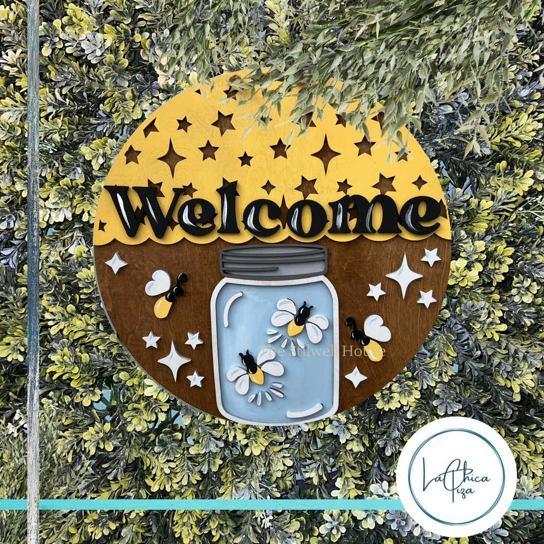 Welcome Lightning Bugs - Round Wood Door Sign | Hanger | Chicatiza - Etsy