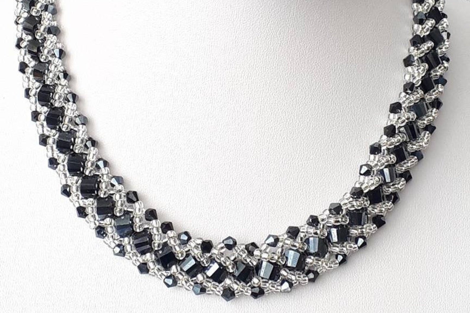 Elegant Fishbone Necklace - Etsy