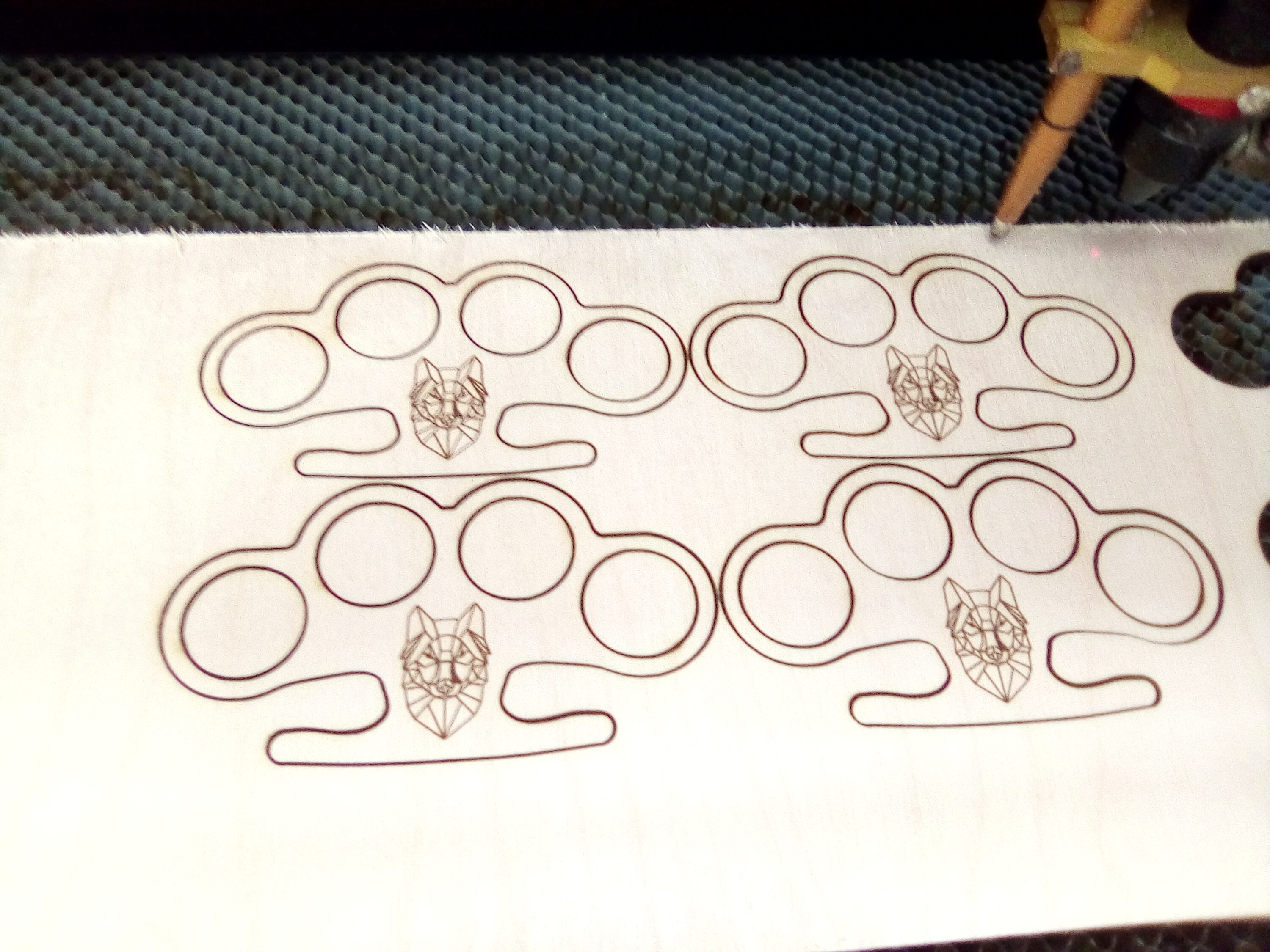 DXF SVG PDF Files for Cnc Laser Cutting, Cnc Router. Knuckles With Wolf ...