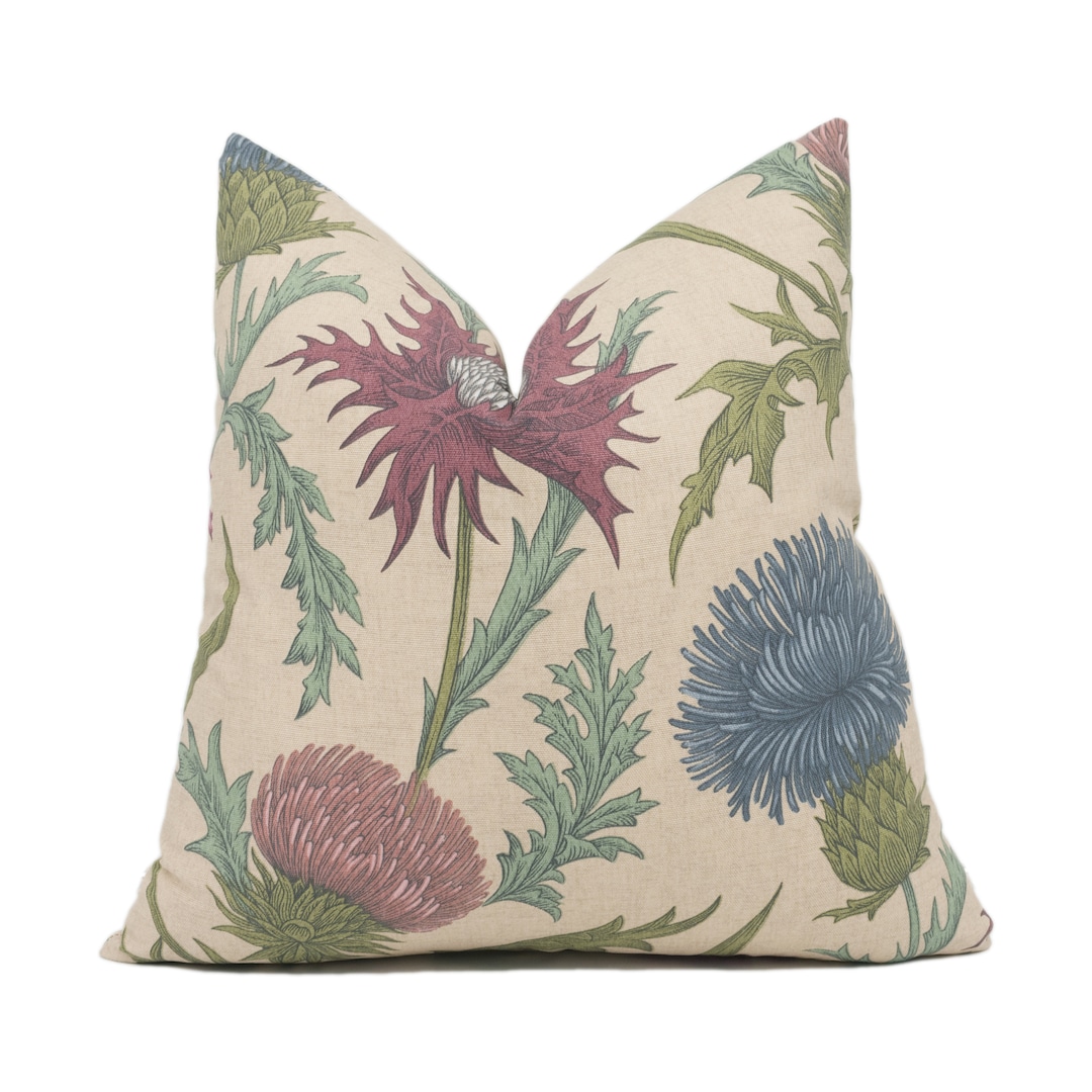 Iliv - Acanthium - Foxglove - Cosy Farmhouse Floral Thistle Cushion ...
