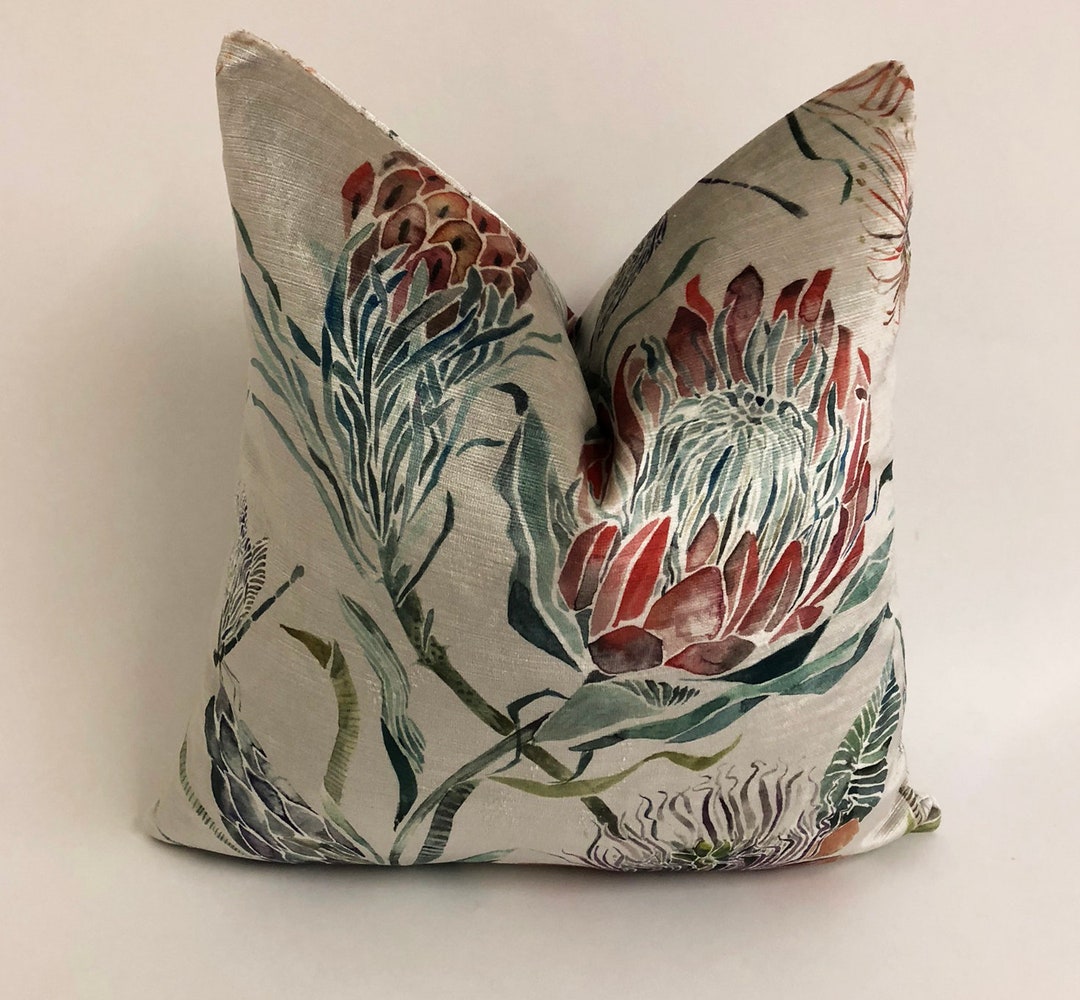 Voyage Moorehaven Velvet Strawberry Stunning Thistle & Dragonfly Velvet ...