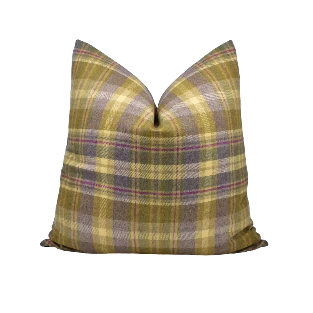 Abraham Moon - Glen Coe - Heather / Grape - 100% Wool Cushion Cover ...