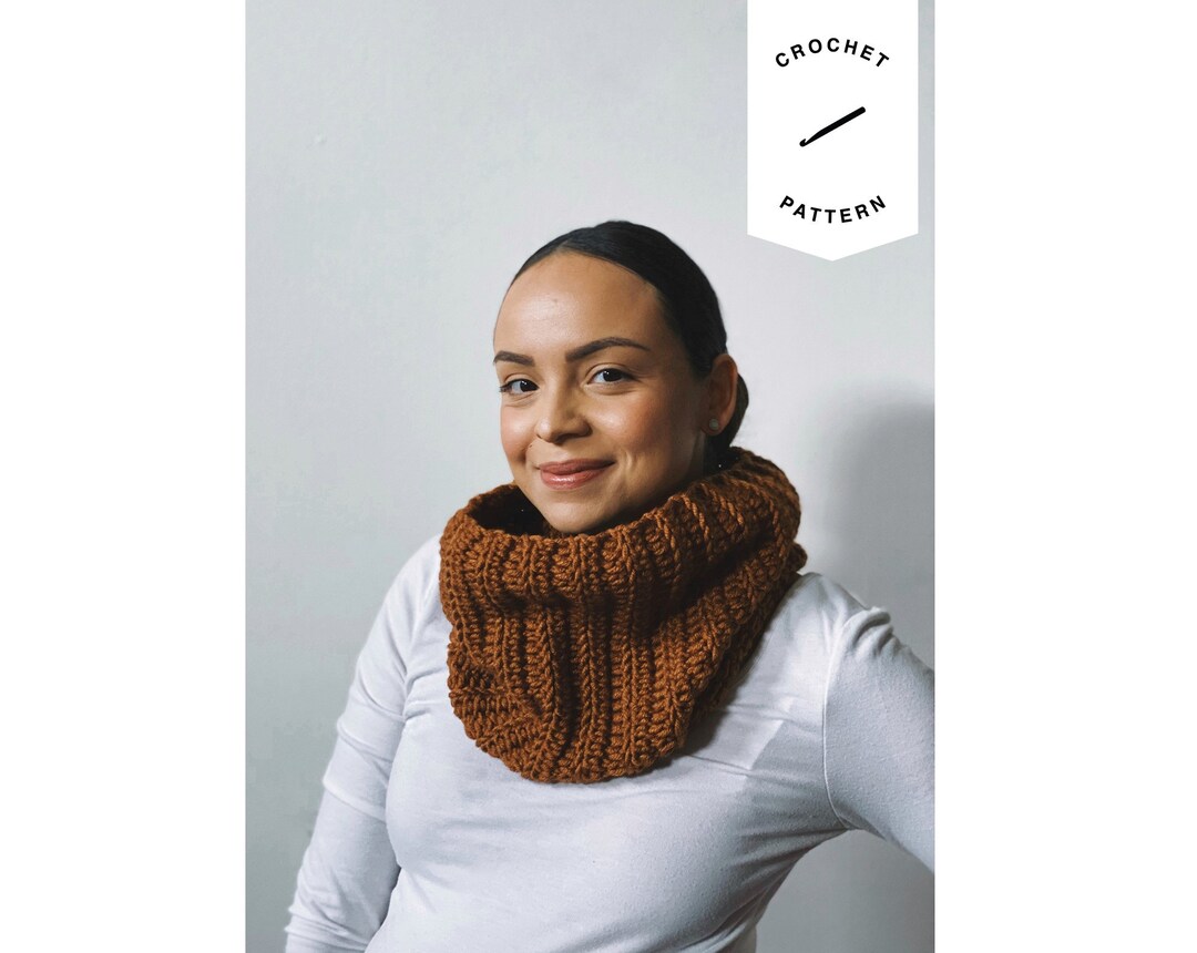 Crochet Pattern | the Jessie Cowl | Instant Download - Etsy