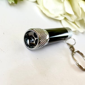 Mini Torch Keyring -black or Green Engraved Torch - Flash Light Keyring ...