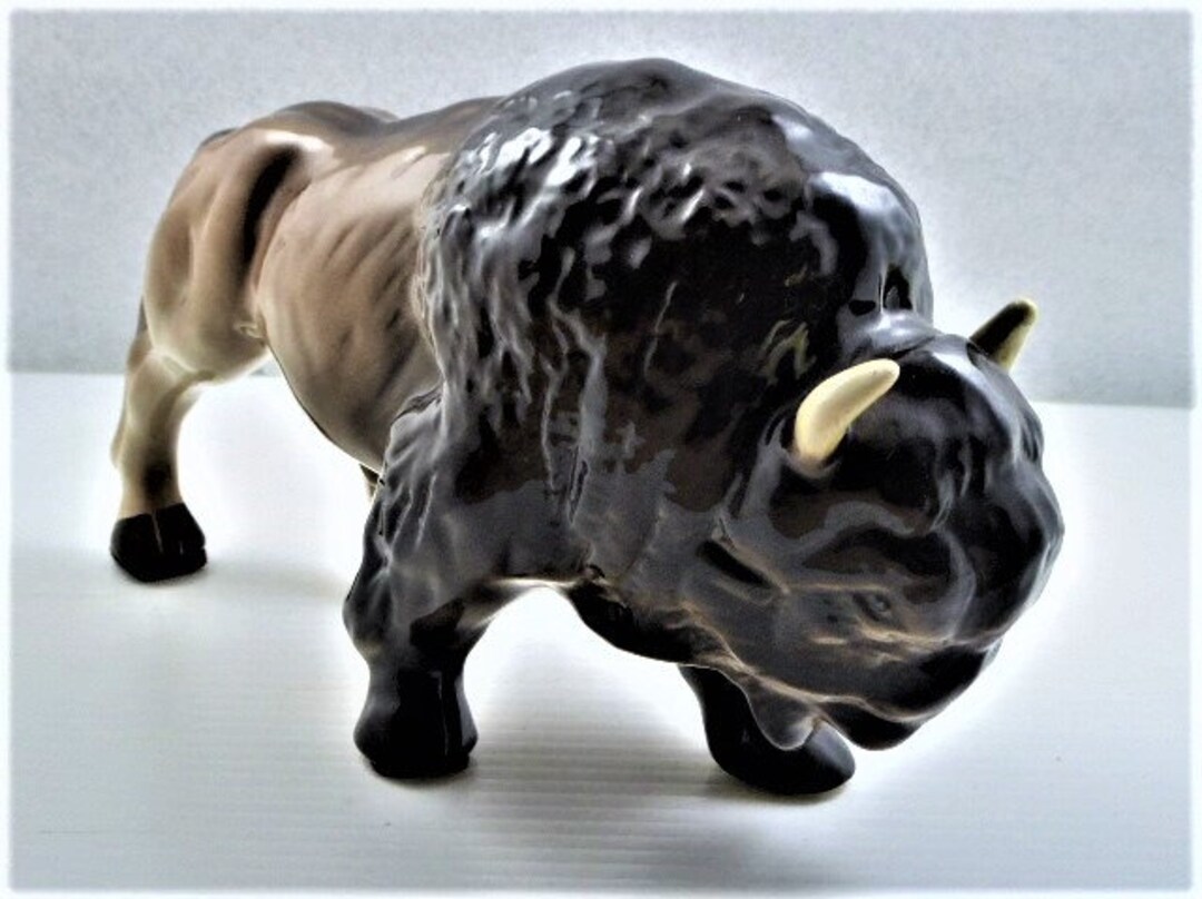 American Plains Buffalo/ Canadian Buffalo / Bison Porcelain Figurine ...