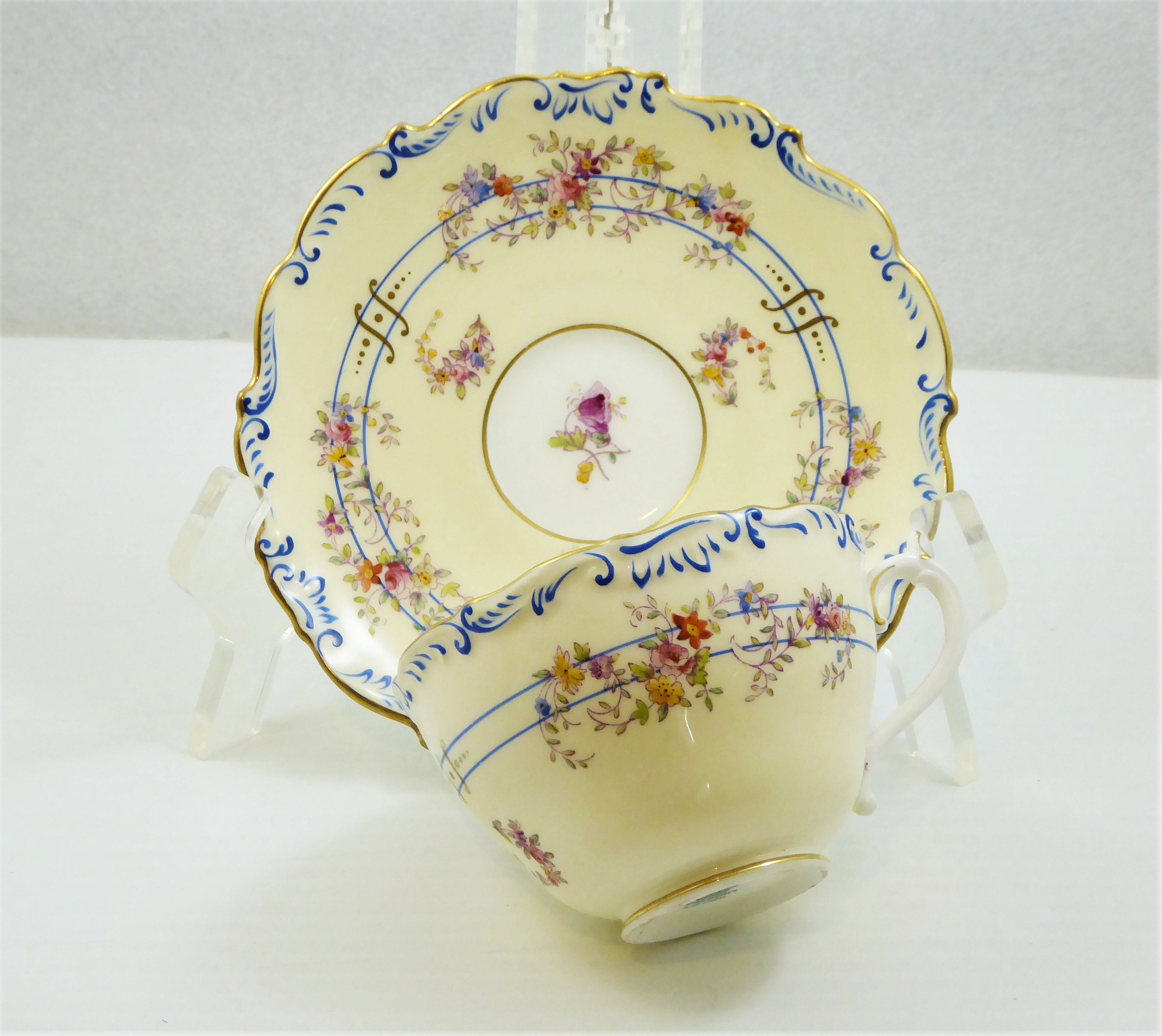 Coalport Cup and Saucer Floral Swag Garland on Yellow Background Bone ...