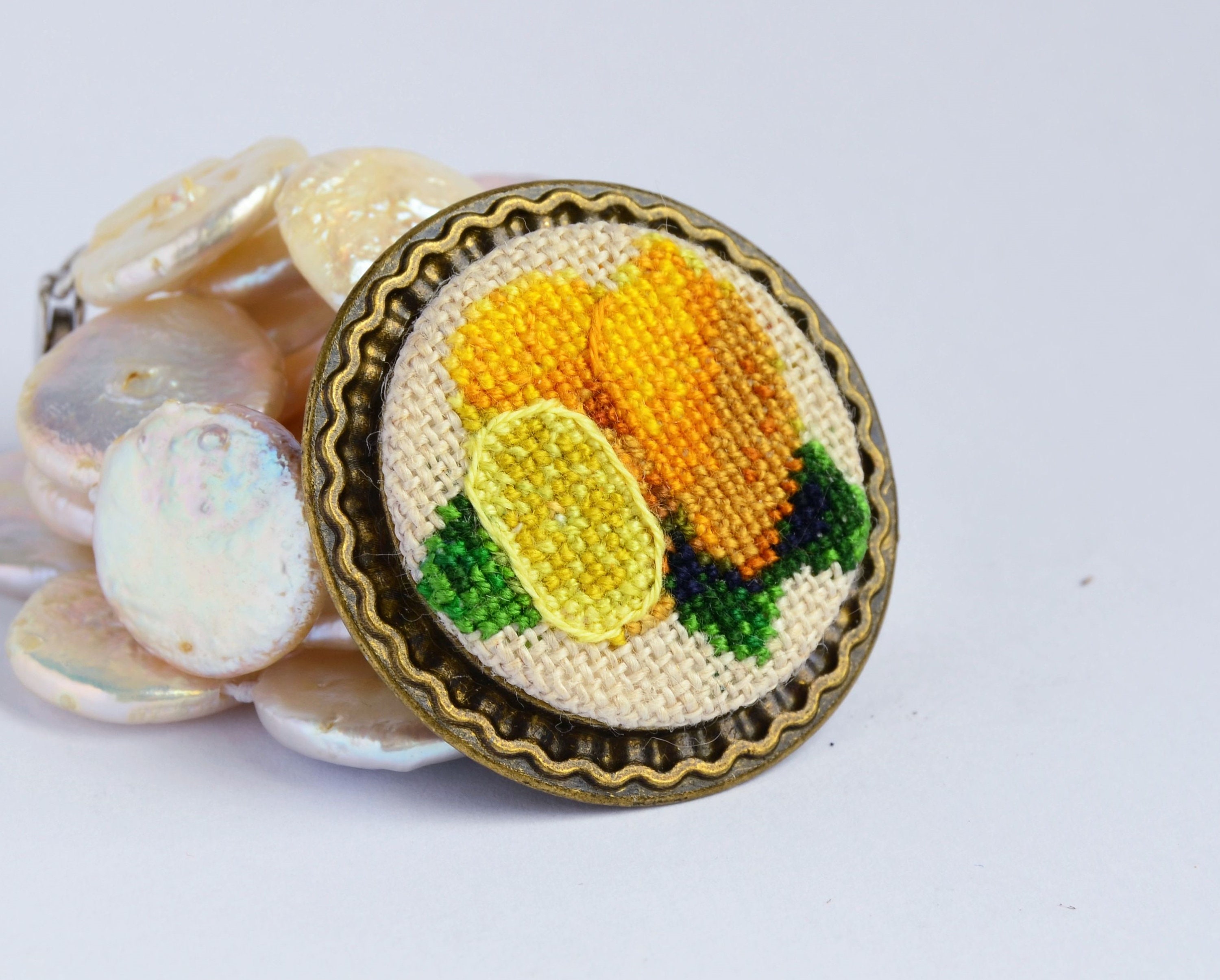 Yellow Lemon Embroidered Brooch, Round Fabric Brooch for Woman - Etsy