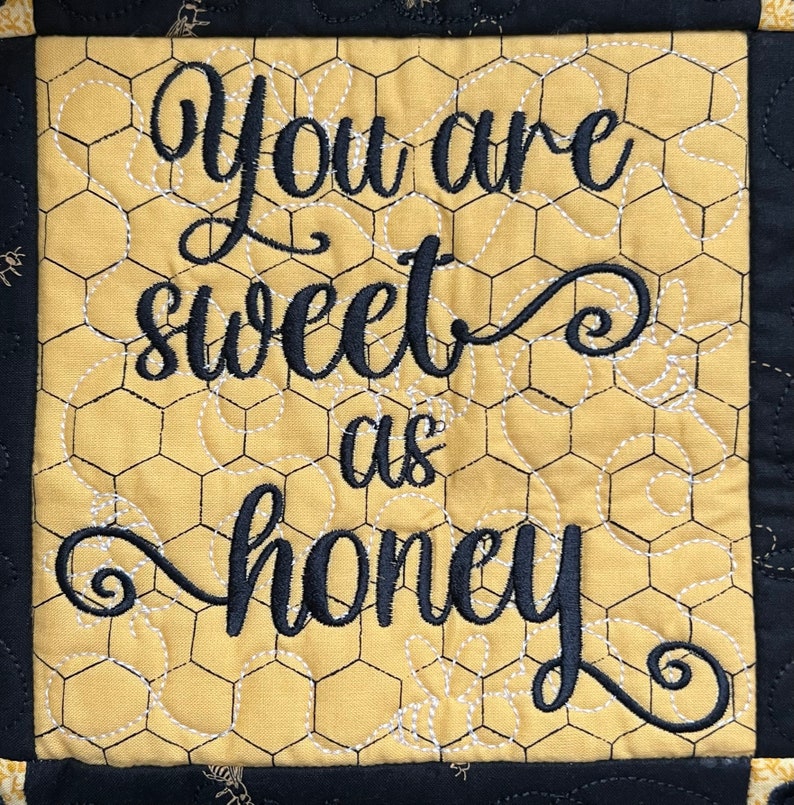Bee Quilt Pattern for ITH - Etsy