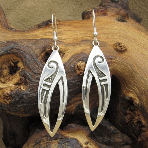 Vintage Sterling Silver Tribal Overlay Marquise-Cut E… - Gem