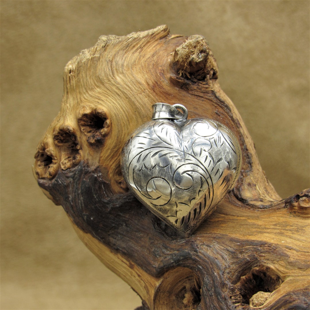 Sterling Silver Engraved Puffed Heart Pendant - Etsy