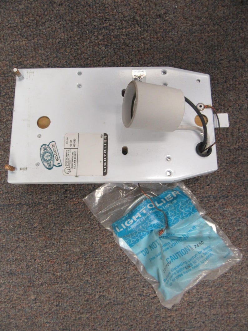 Lightolier 4180 Stained Glass Wall Mounted Sconce Made in Philippines ...