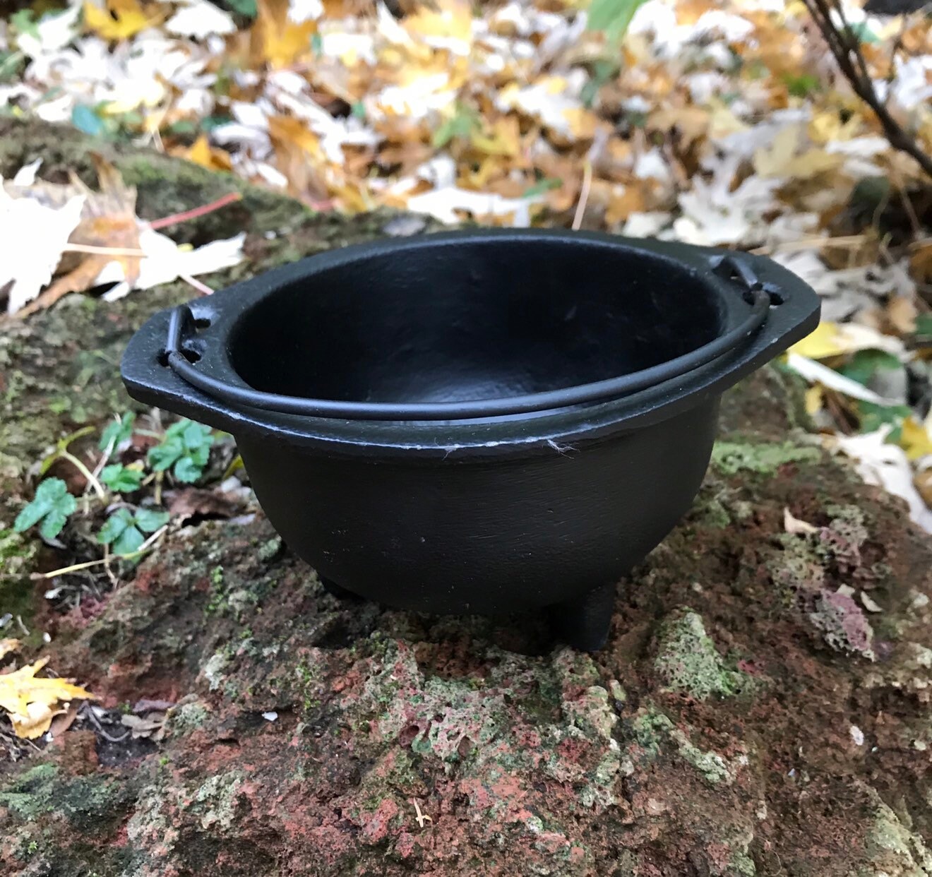 Solid Cast Iron Open Top Cauldron for Charcoal Burning, Herbs or Resins ...