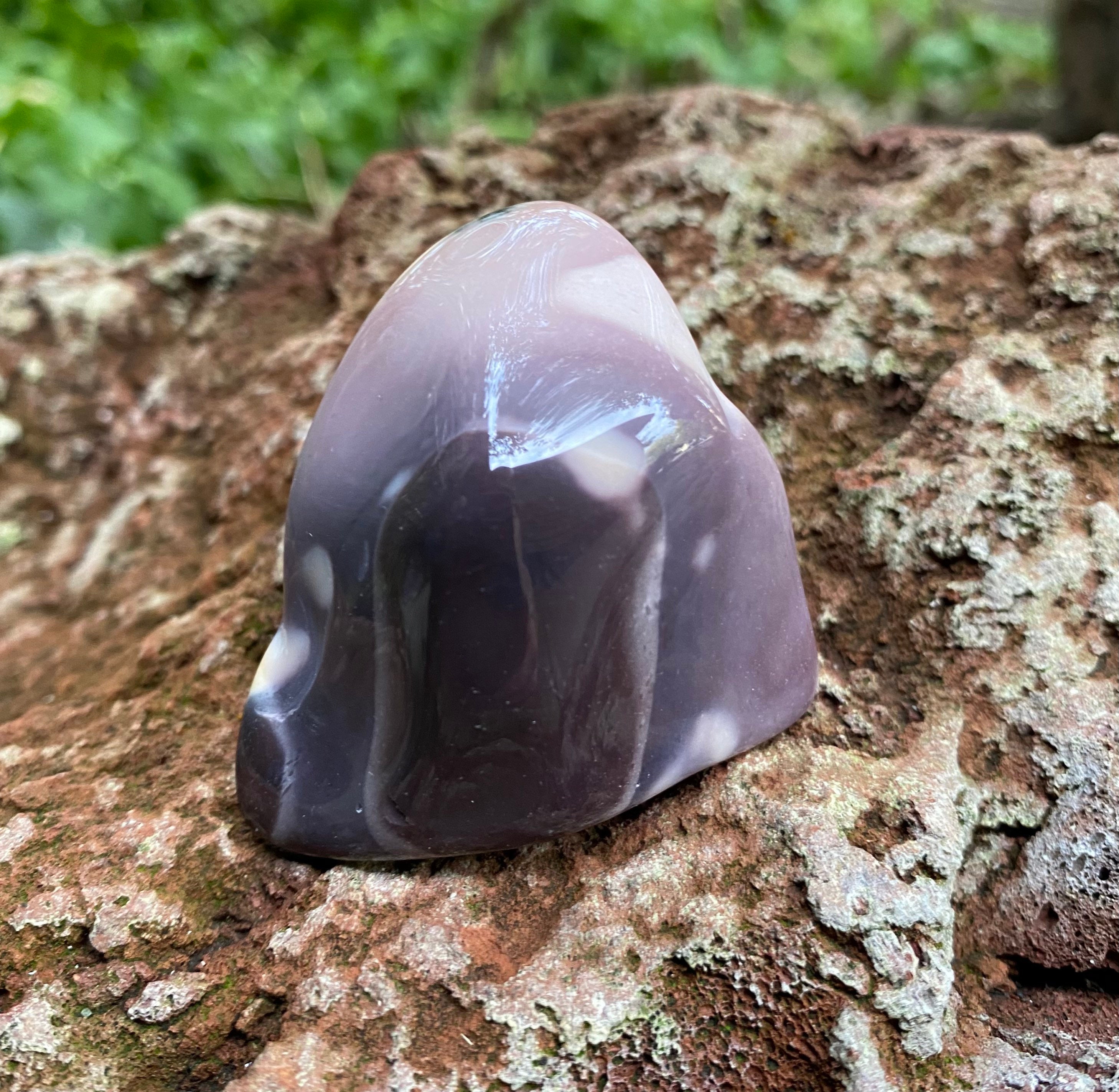 Mookaite Jasper Free Form Palm Stone, Purple, Orbicular, Dendritic ...