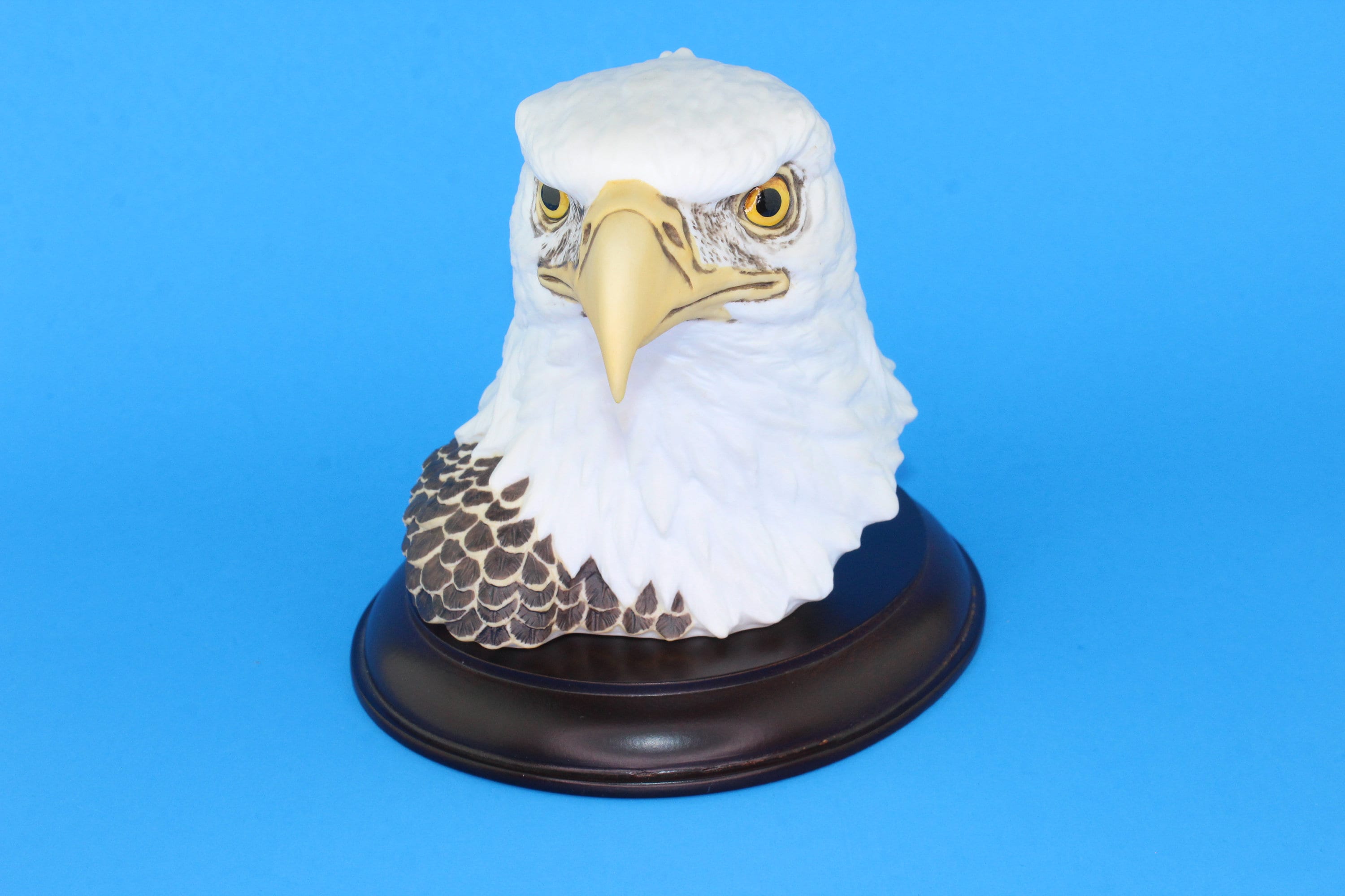 American Eagle Gallery Fine Porcelain Figurine Bust, 1985 by Maruri USA ...