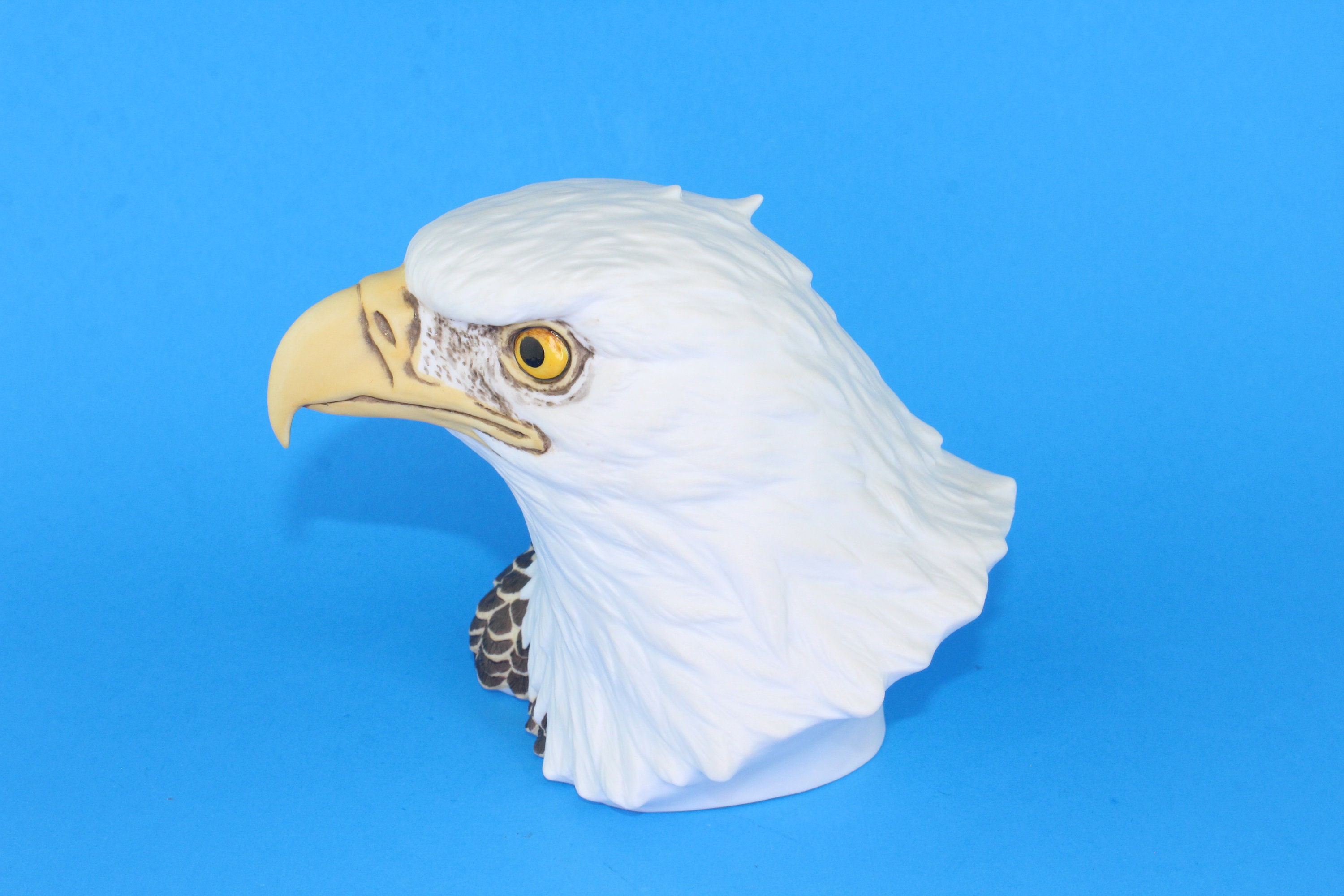 American Eagle Gallery Fine Porcelain Figurine Bust, 1985 by Maruri USA ...