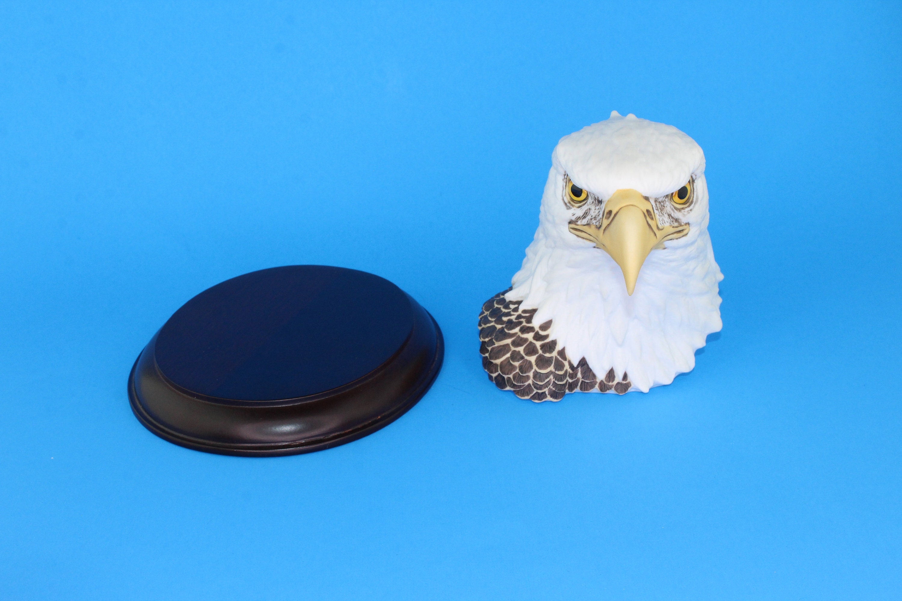 American Eagle Gallery Fine Porcelain Figurine Bust, 1985 by Maruri USA ...