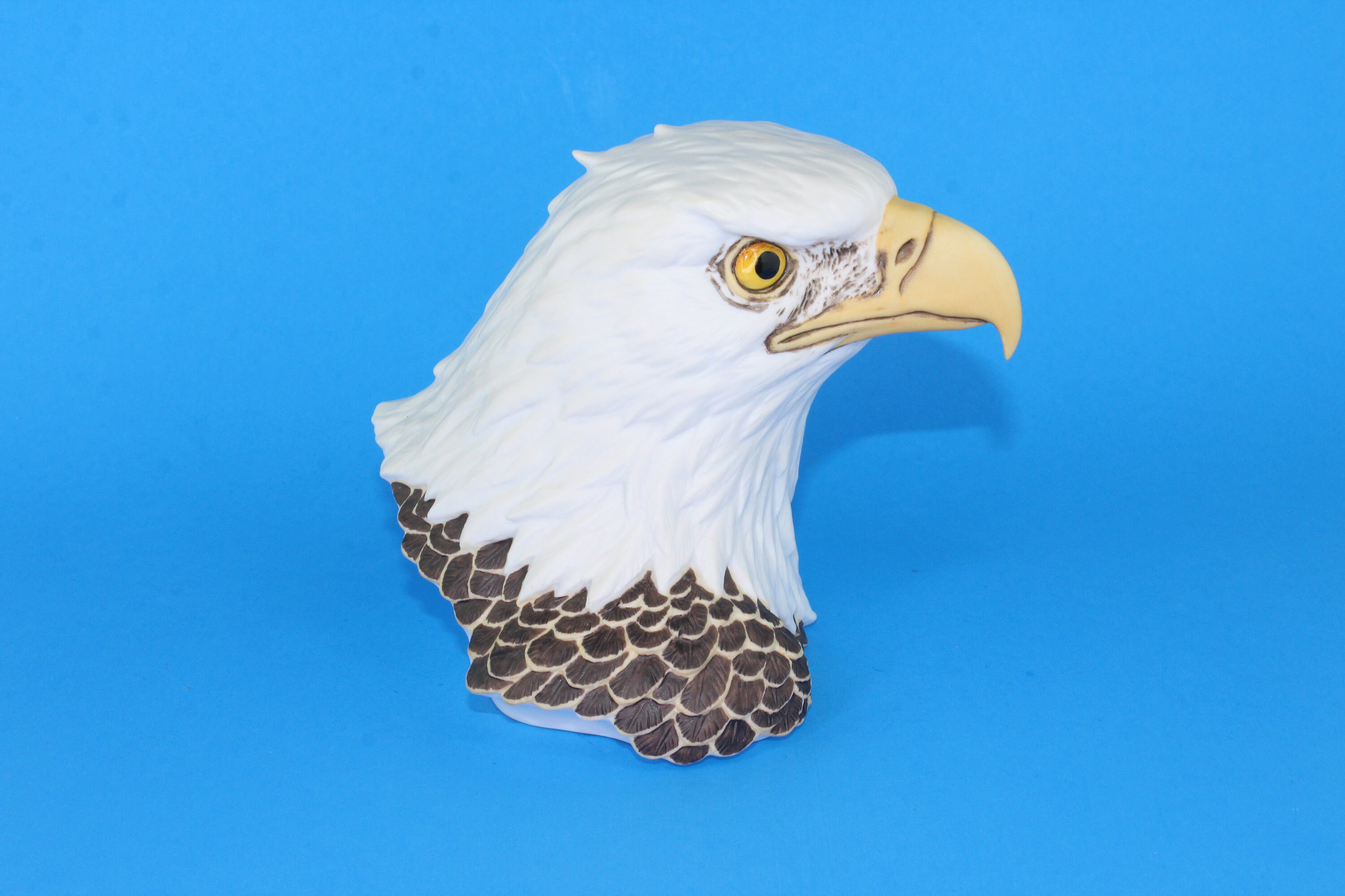 American Eagle Gallery Fine Porcelain Figurine Bust, 1985 by Maruri USA ...