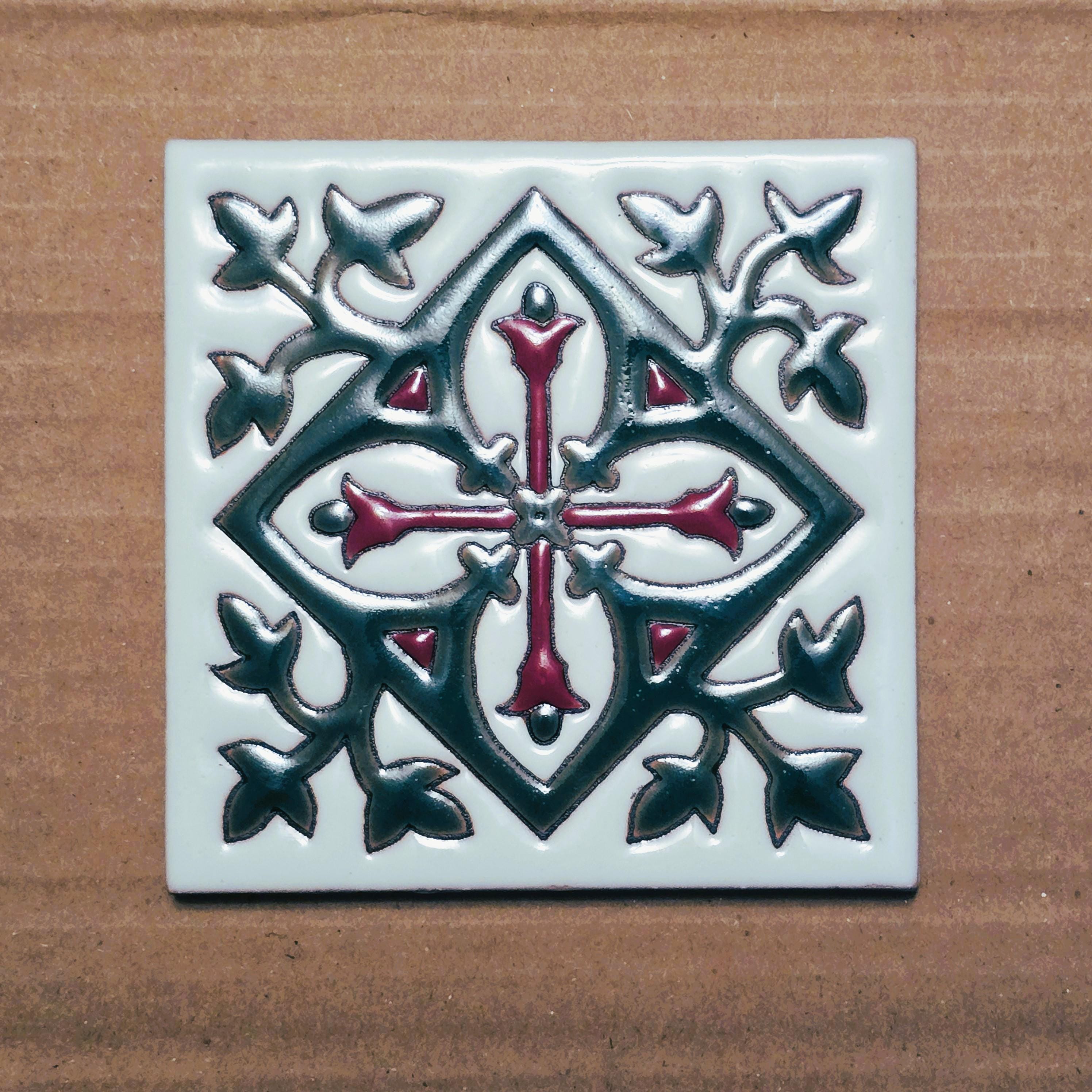 Glossy High Relief Irish Green Clover Mexican Talavera Ceramic Tiles 4. ...